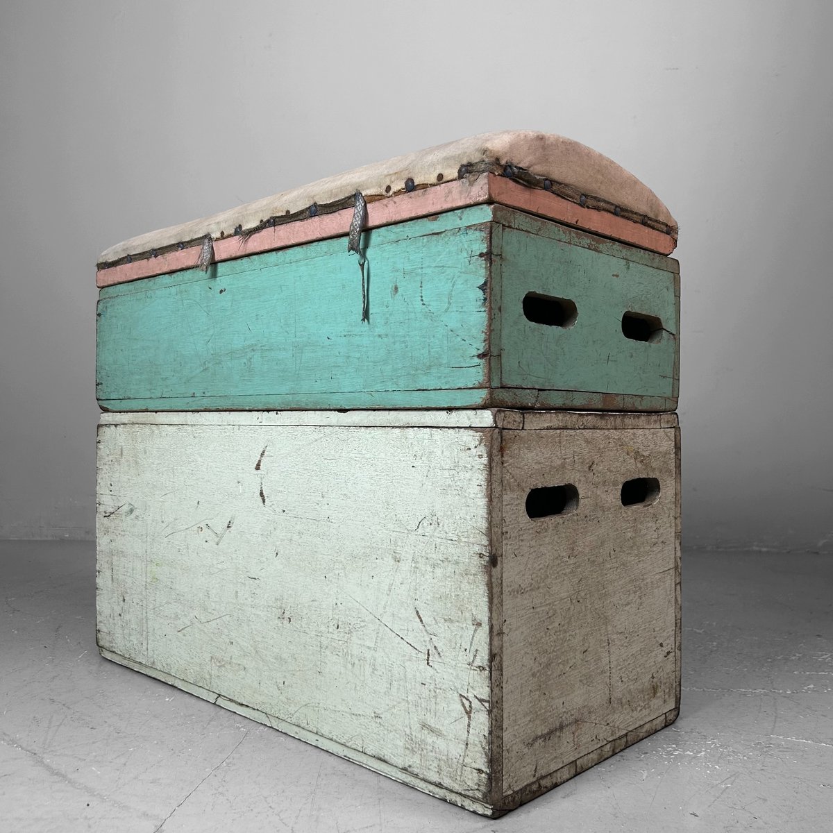 Vintage Japanese Vaulting Box, 1960s for sale at Pamono