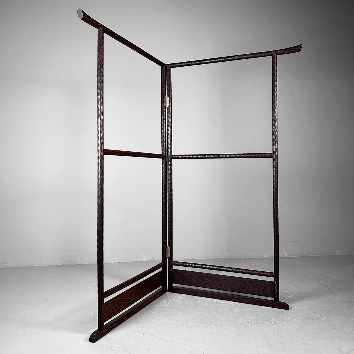Japanese Wooden Kamakura Bori Kimono Hanger Stand, 1960s for sale at Pamono