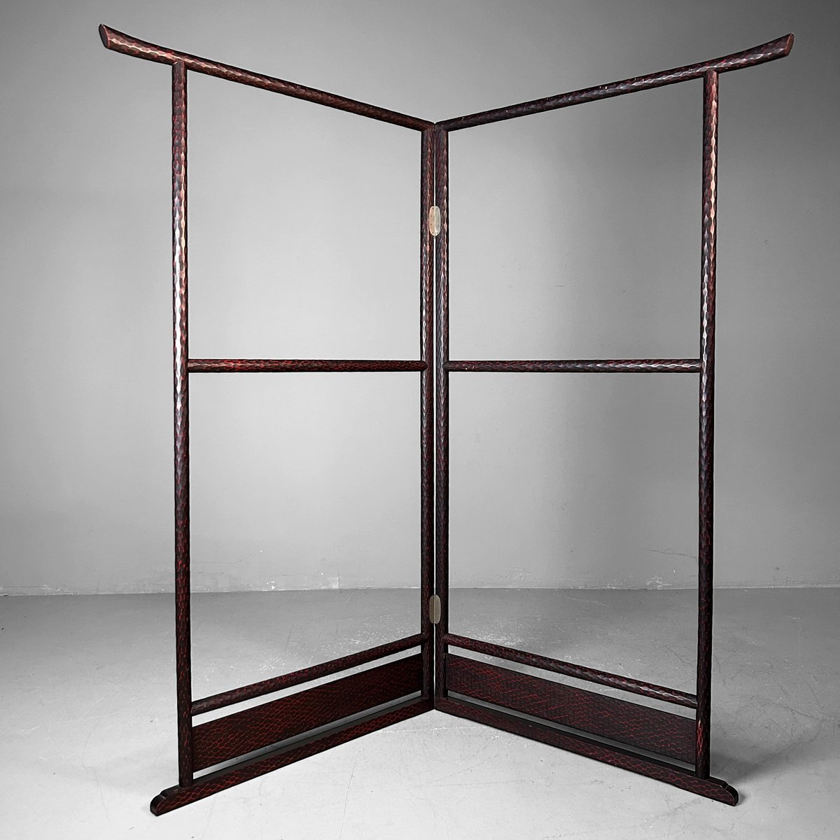 Japanese Wooden Kamakura Bori Kimono Hanger Stand, 1960s for sale at Pamono