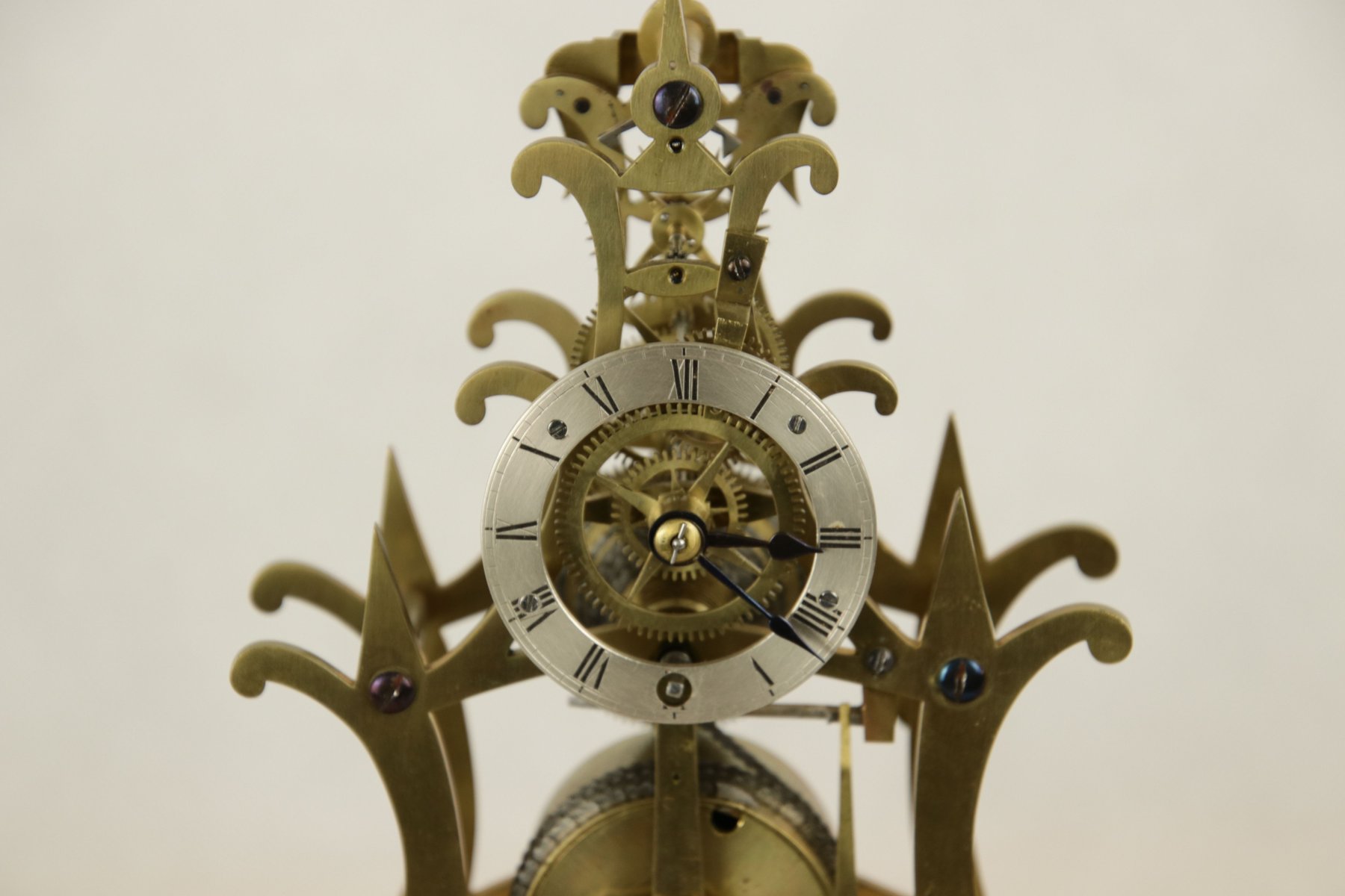 Small Antique Skeleton Clock, England, 19th Century for sale at Pamono