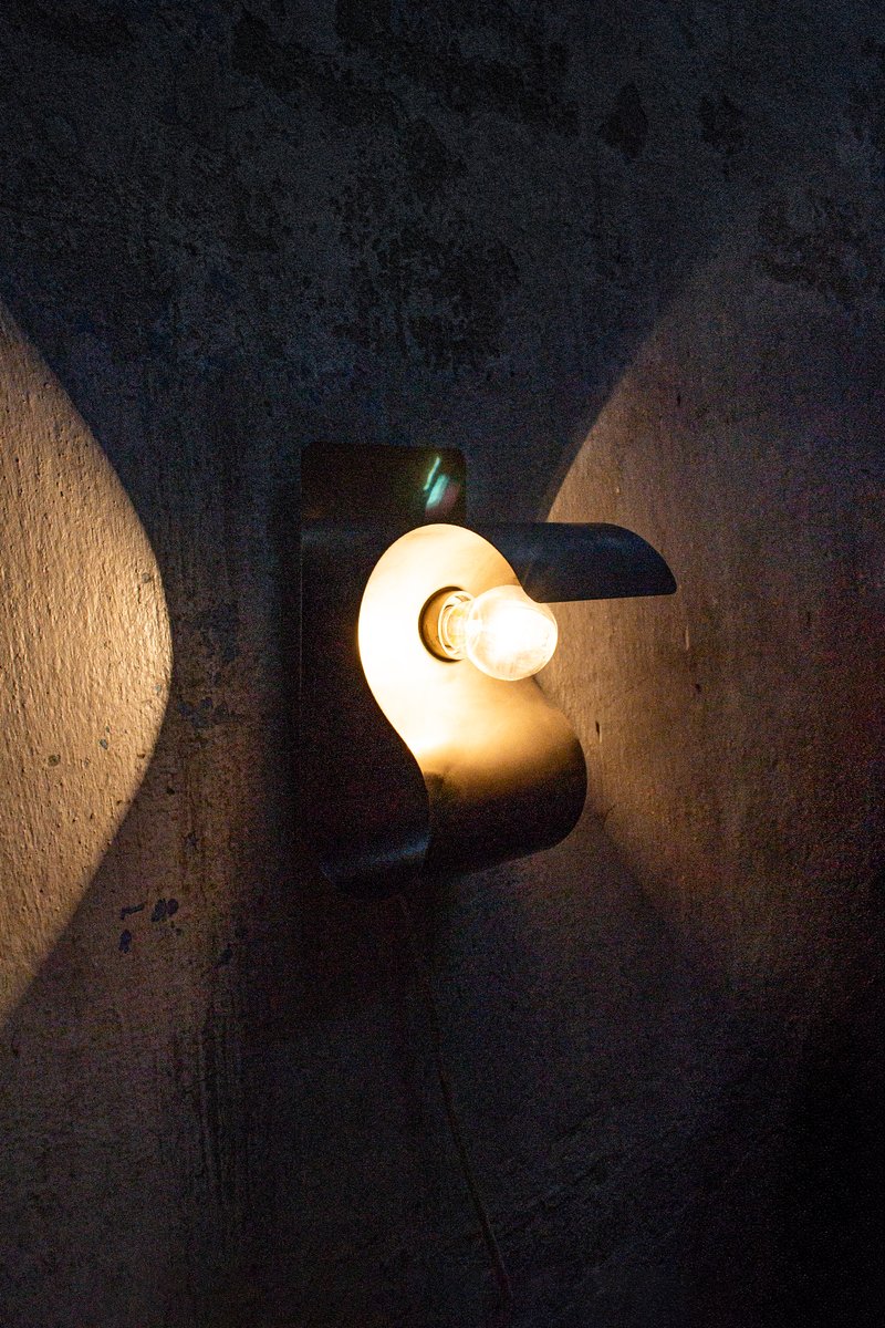 Curved Steel Wall Light, Italy, 1970s for sale at Pamono
