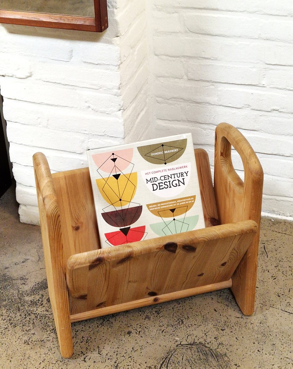 Pine Magazine Rack, Denmark, 1970s for sale at Pamono