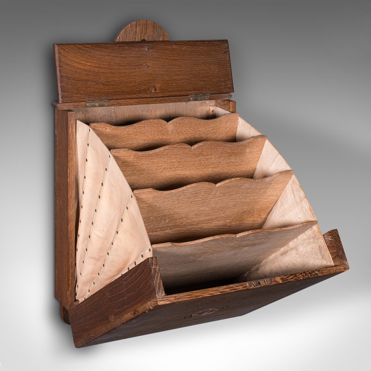 Antique English Castle Pursers Requisitions Box in Oak for sale at Pamono