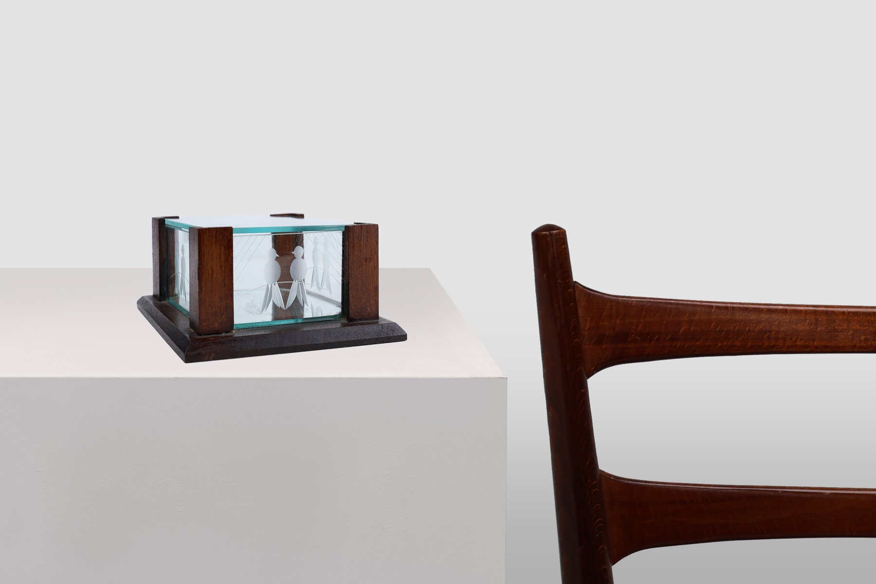 Art Deco Jewelry Box in Facet Cut Glass and Oak, 1930s for sale at Pamono