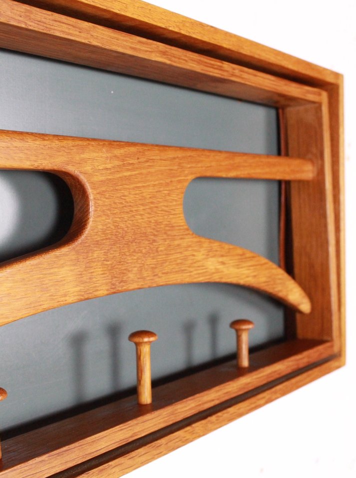 Klappbarer Kleiderbügel von Adam Hoff & Poul Østergaard für Virum Møbelsnedkeri, 1960er bei ...