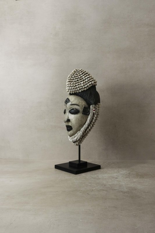 Beaded Punu Mask, Gabon for sale at Pamono