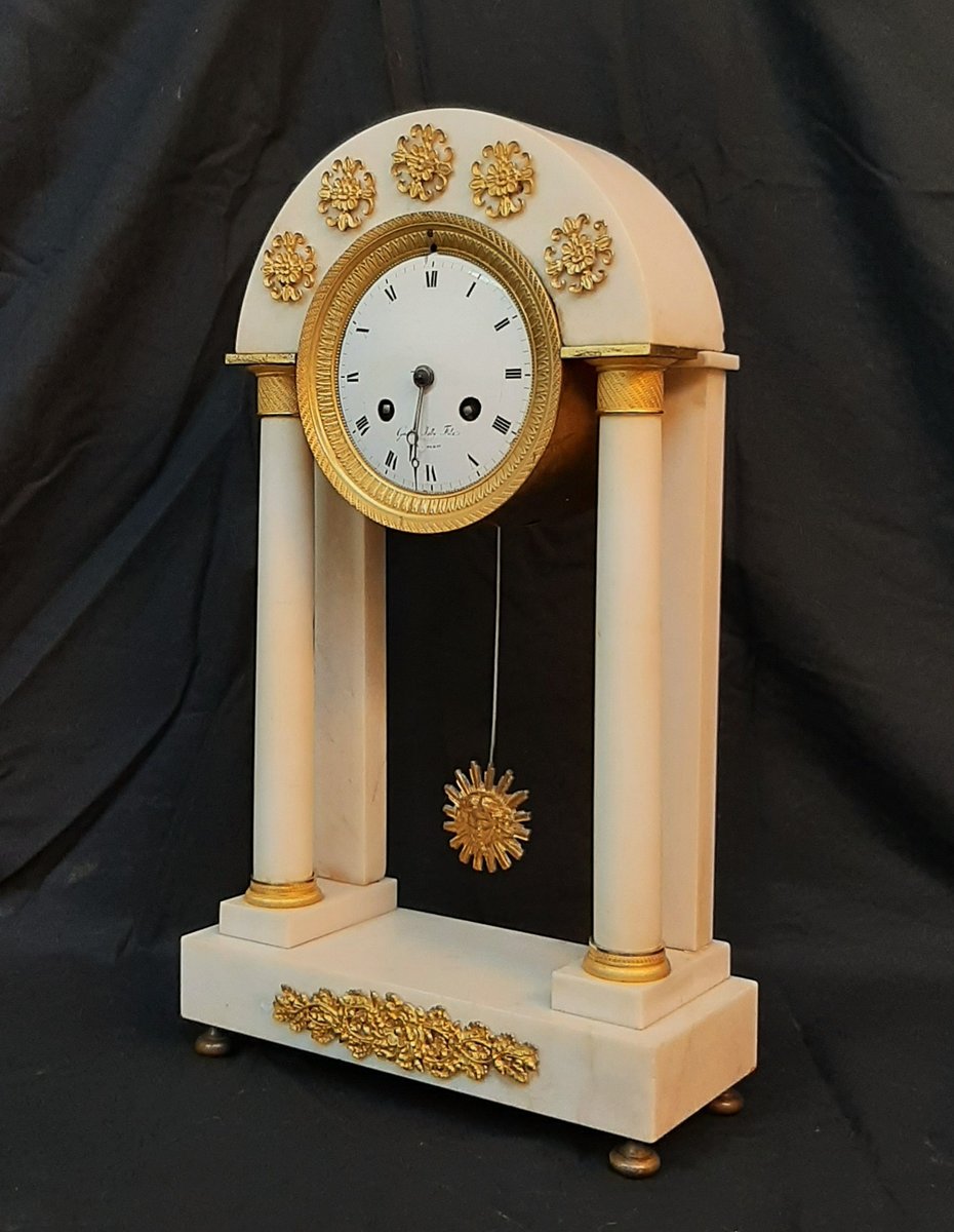 Portico Pendulum Clock in White Marble, France for sale at Pamono