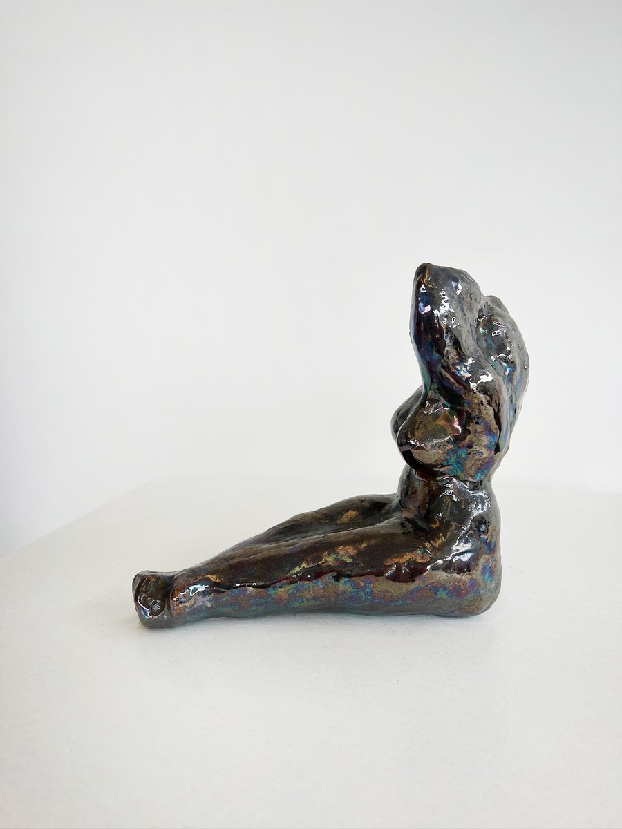 Ceramic Venus Seated Sculpture by Carlo Alberti, 1970s for sale at Pamono