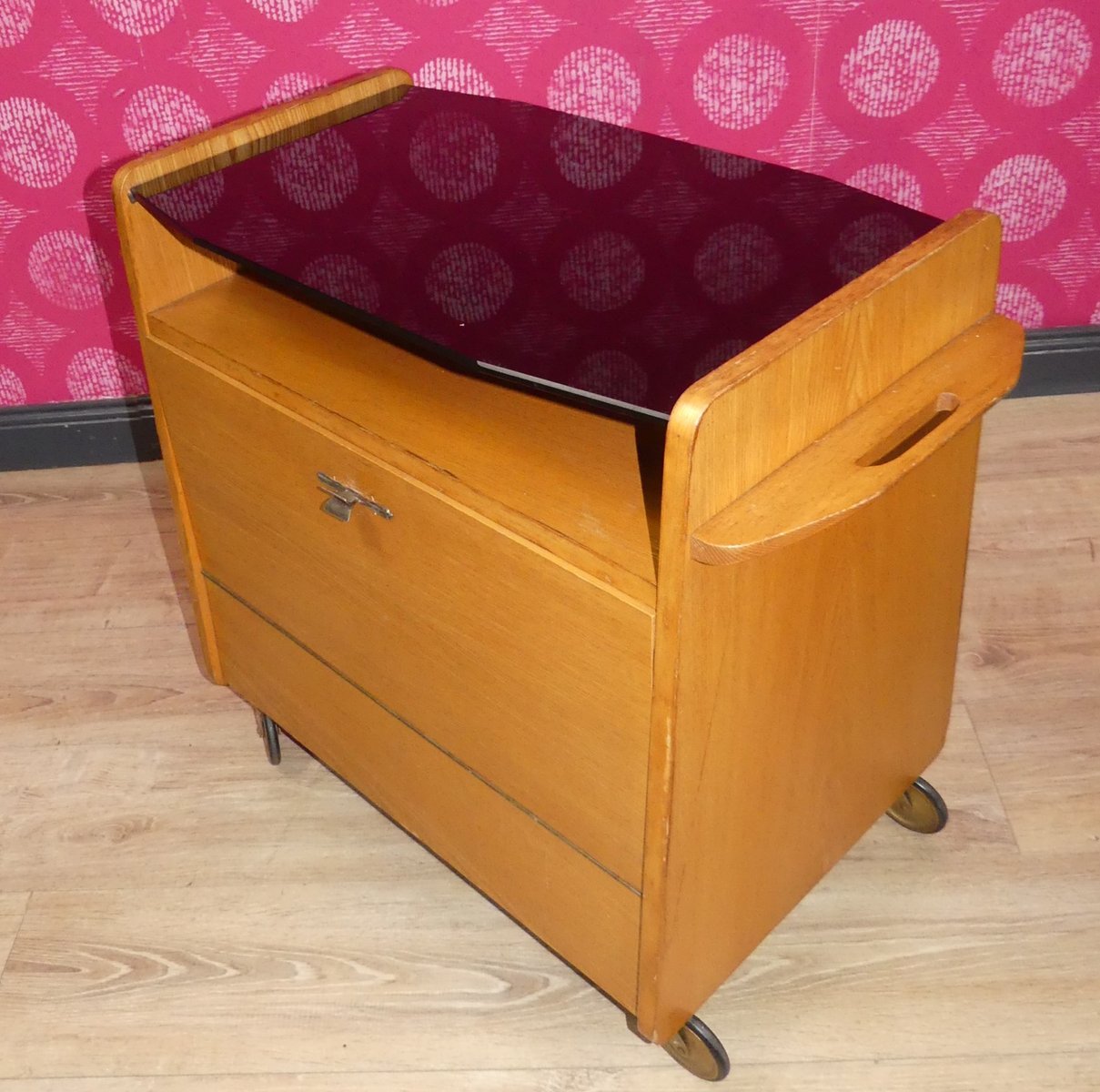 Individual Mini Bar on Wheels, 1960s for sale at Pamono