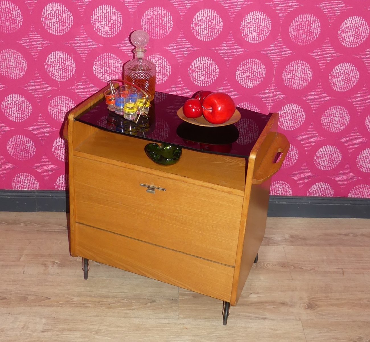 Individual Mini Bar on Wheels, 1960s for sale at Pamono