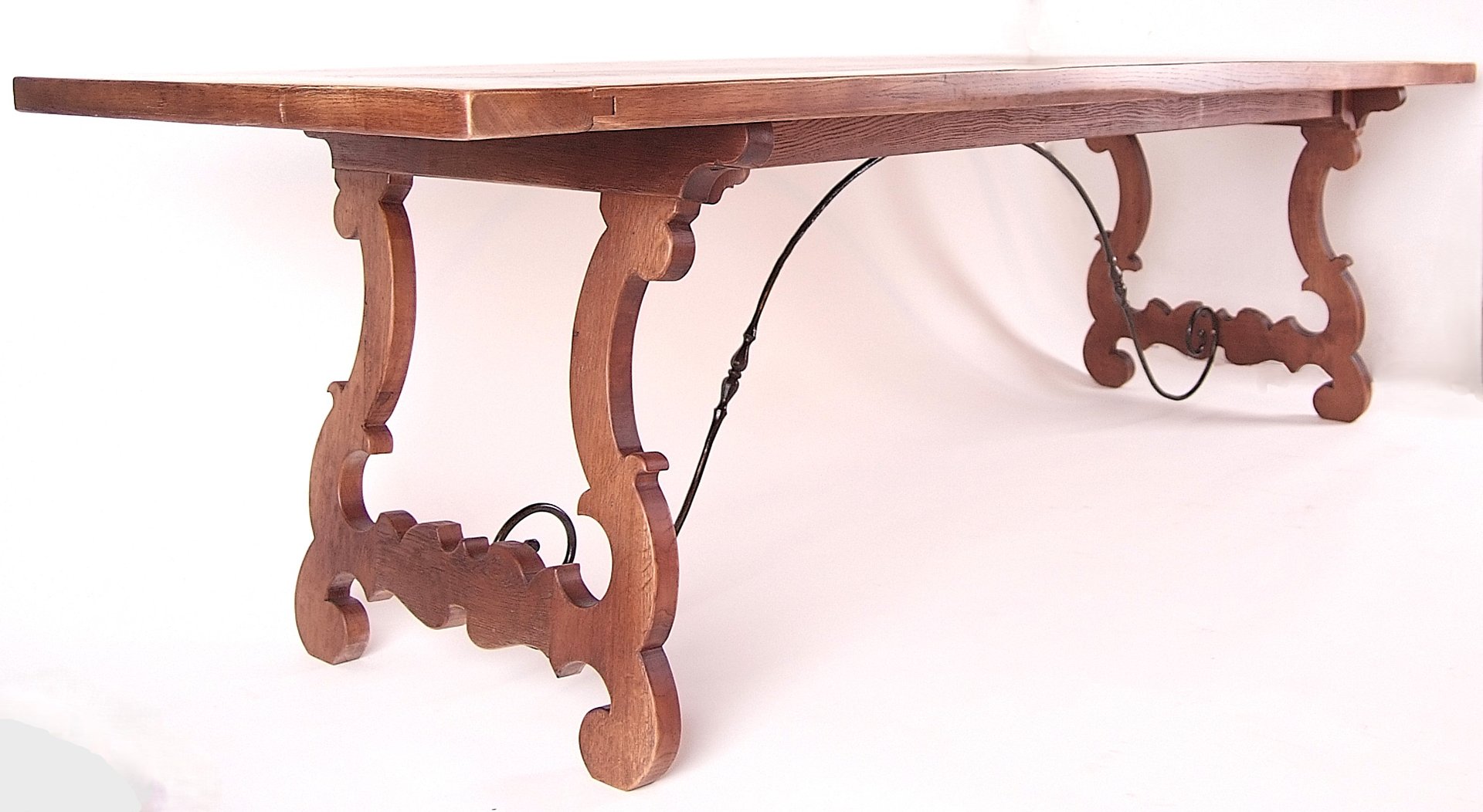 Spanish Revival Oak Dinning Table from Bergier Art for sale at Pamono