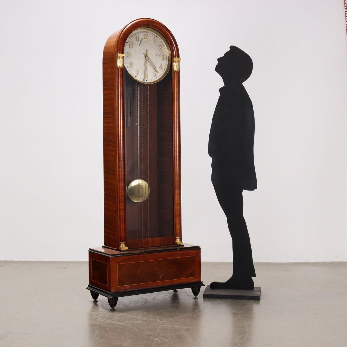 Art Deco Clock in Walnut Veneer for sale at Pamono