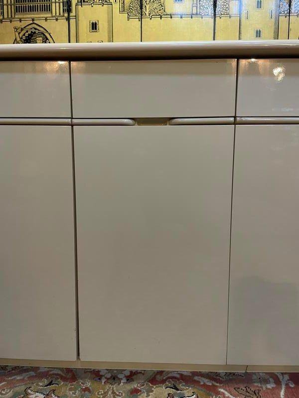 Sideboard in Beige Lacquer, 1970 for sale at Pamono