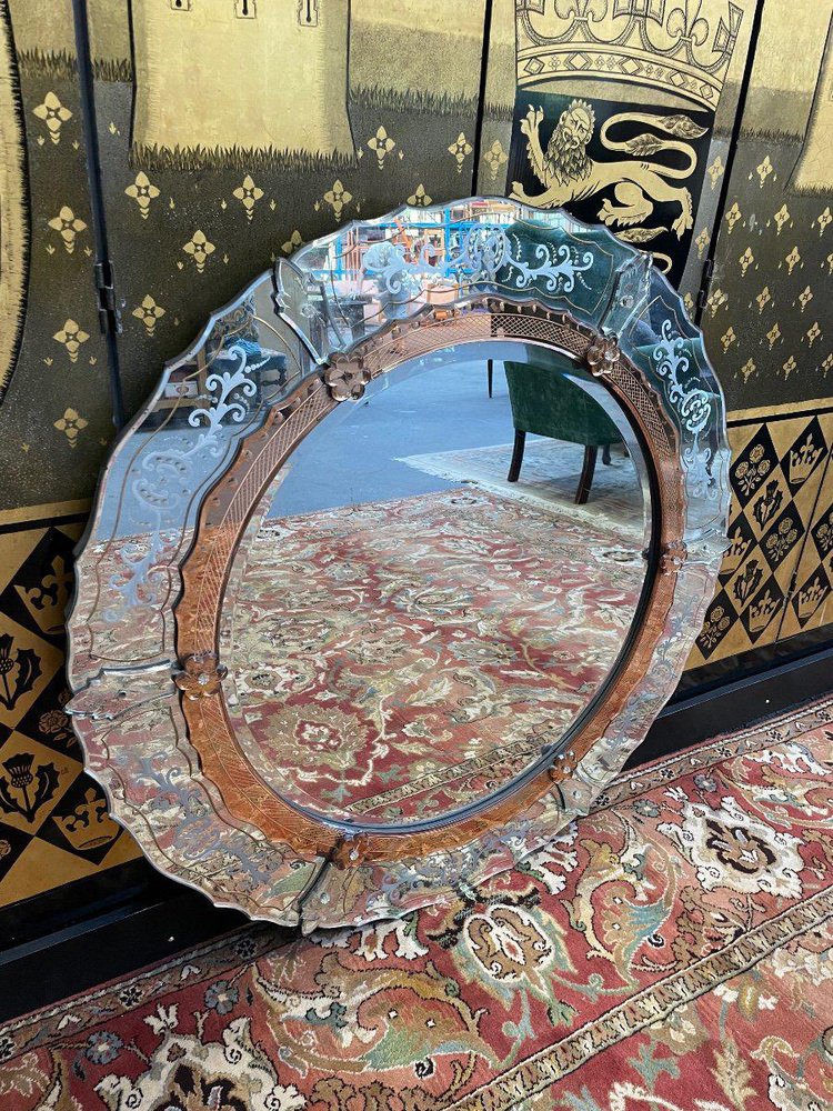Venetian Round Mirror for sale at Pamono