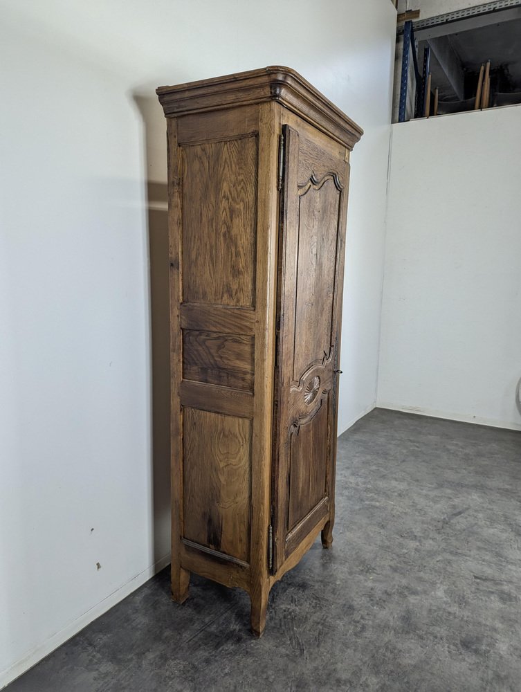 Vintage Rustic Oak Wardrobe for sale at Pamono