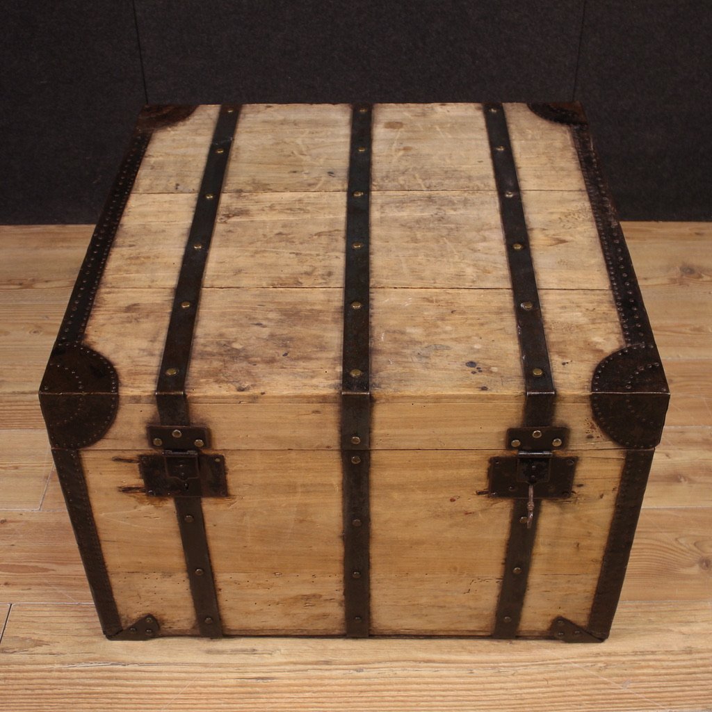 Large Wooden Trunk, 1960s for sale at Pamono