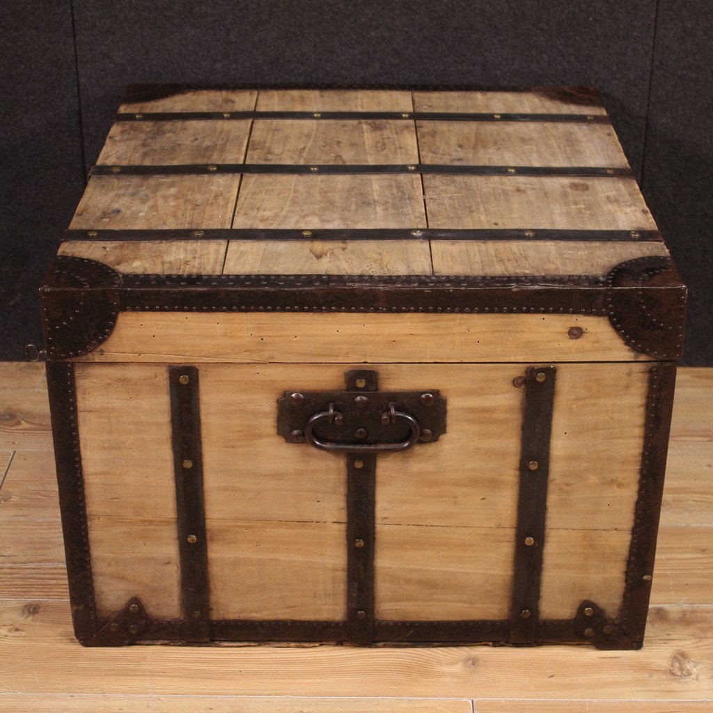 Large Wooden Trunk, 1960s for sale at Pamono