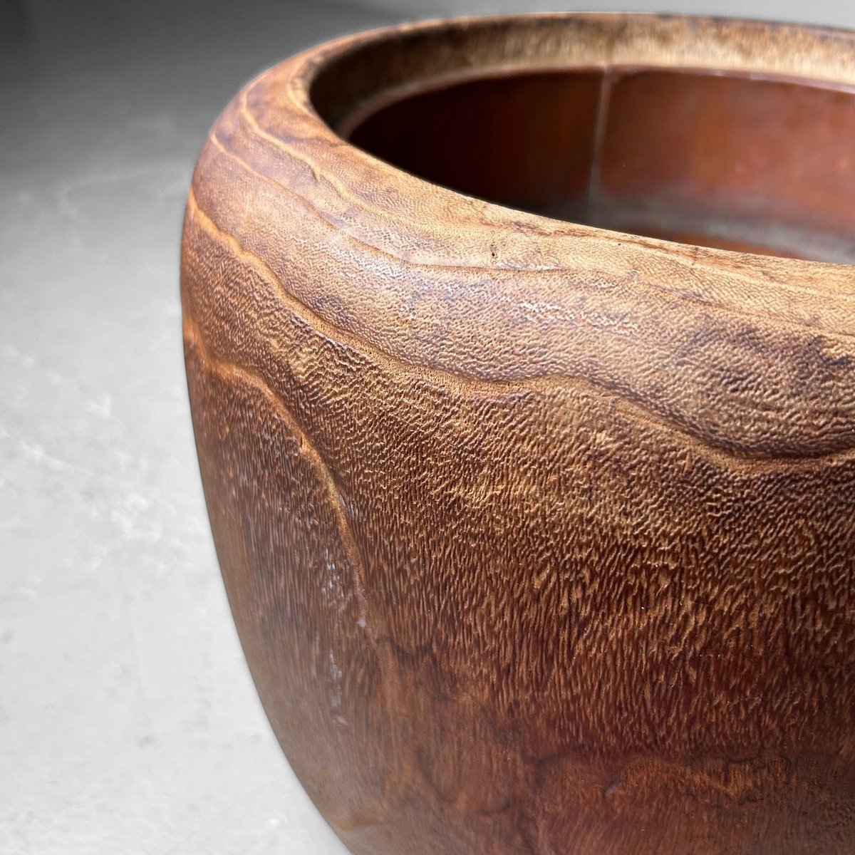 Traditional Japanese Fire Pot, 1920s for sale at Pamono