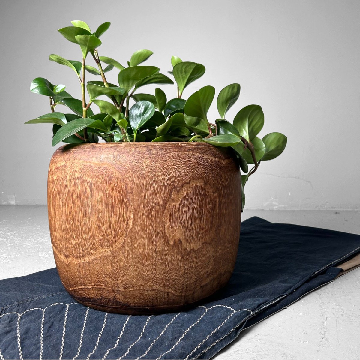 Traditional Japanese Fire Pot, 1920s for sale at Pamono