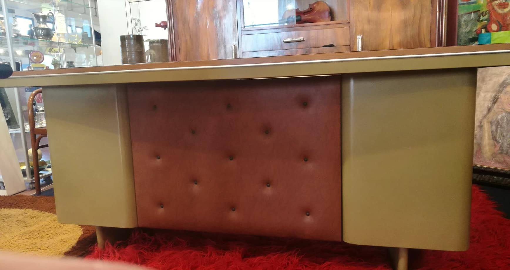 Executive Desk in Lacquered and Laminated Metal from Anonima Castelli ...