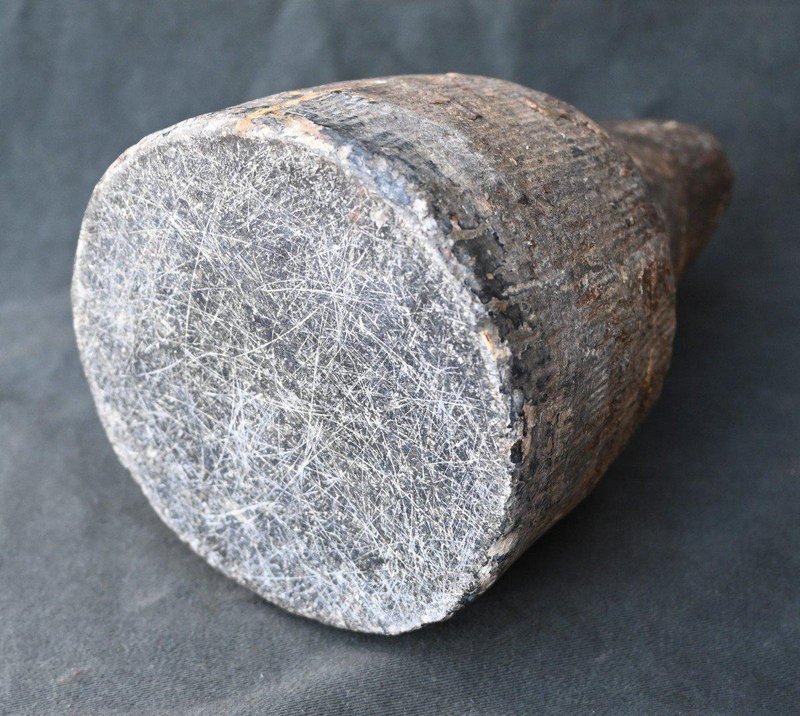 Pestle in Blue Stone, 17th-18th Century for sale at Pamono