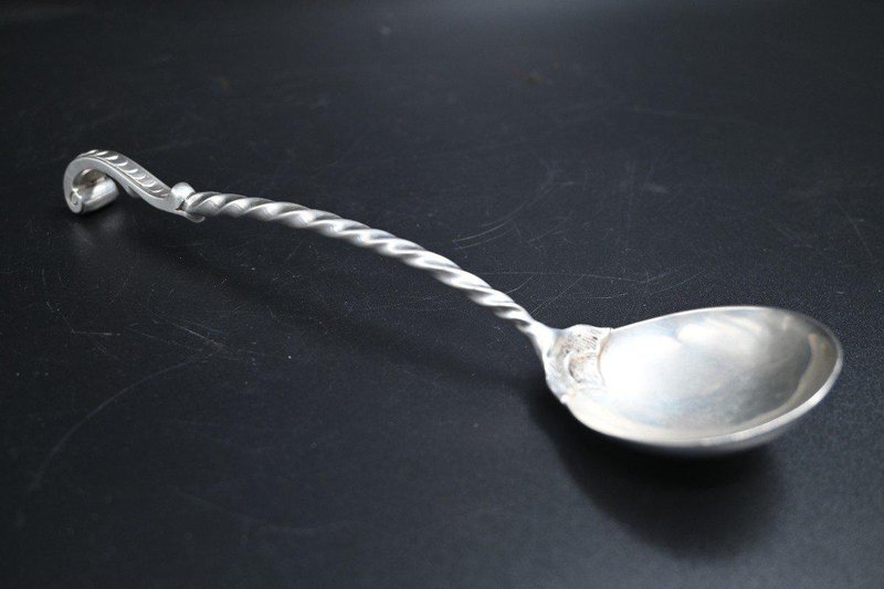 Serving Spoon in Sterling Silver, 18th Century for sale at Pamono
