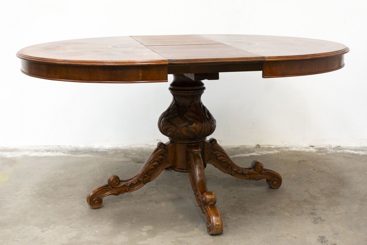 Dutch Style Round Extendable Dining Table for sale at Pamono