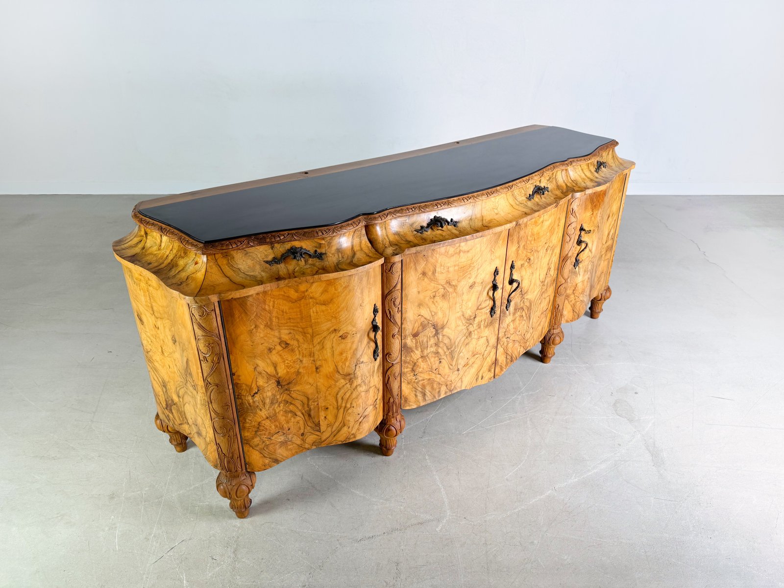 Italian Late Baroque Rococo Sideboard in Walnut from La Permanente ...