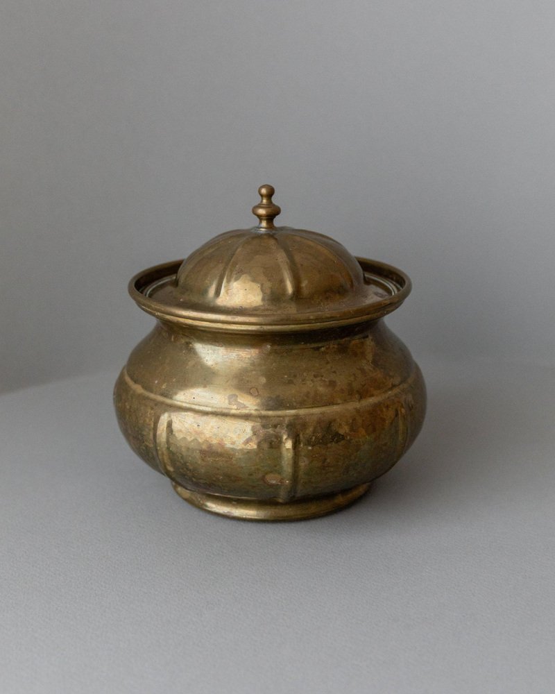 Vintage Handmade Brass Box with Lid, Italy, 1950s for sale at Pamono