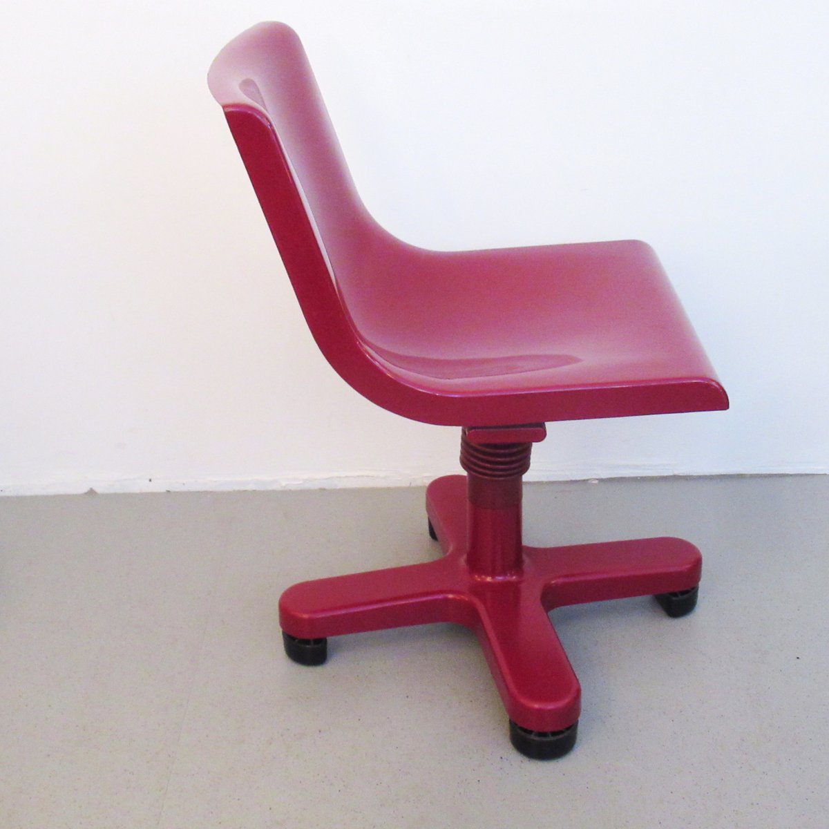 Desk Chair by Ettore Sottsass for Olivetti Synthesis, 1973 for sale at ...