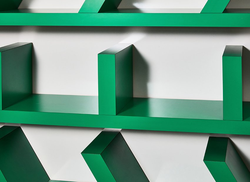 Frühes Suvretta Bücherregal von Ettore Sottsass, 1980er bei Pamono kaufen