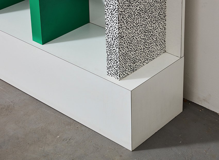 Early Suvretta Bookcase by Ettore Sottsass, 1980s for sale at Pamono