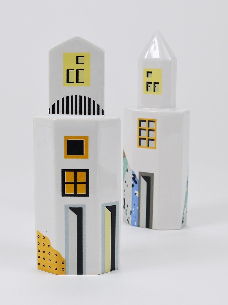 Vintage Skyscraper Salt and Pepper Shakers by Heide Warlamis, 1990, Set ...