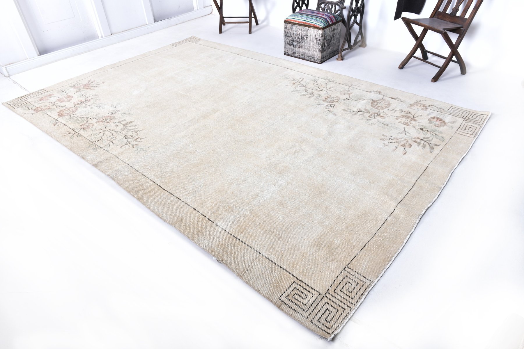 Vintage Faded Rug in Wool for sale at Pamono
