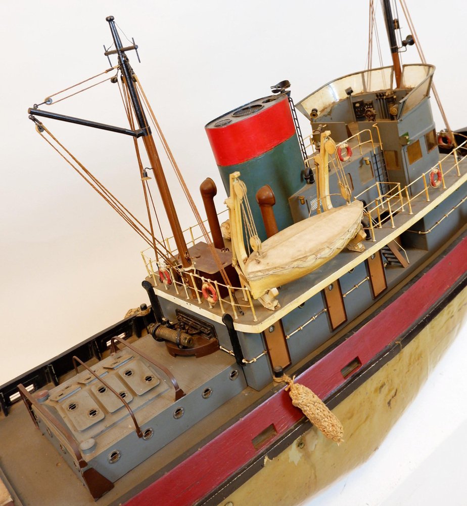 Camecock Tug Boat Model, London, 1940s for sale at Pamono