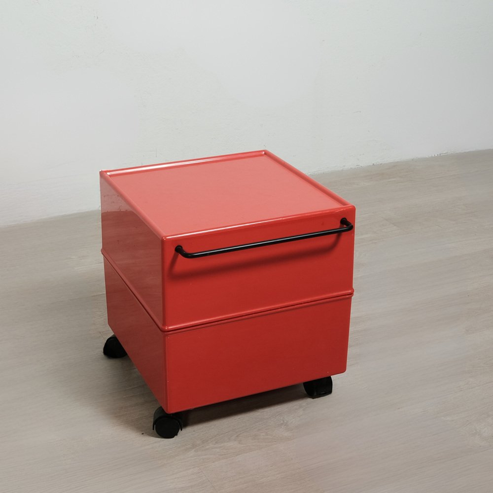 Space Age Toto Mobile Bar Trolley by Berti and Bressan for Magis, 1970s ...