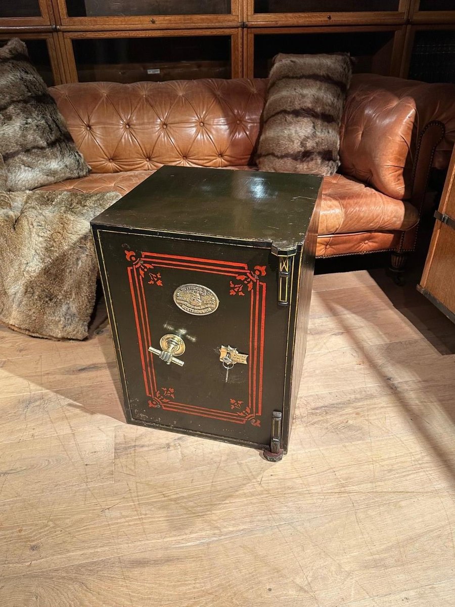 Antique Safe, 1890s for sale at Pamono