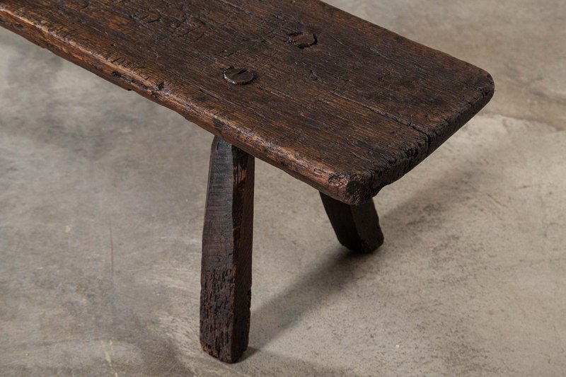 English Vernacular Oak Pig Bench, 1790 for sale at Pamono