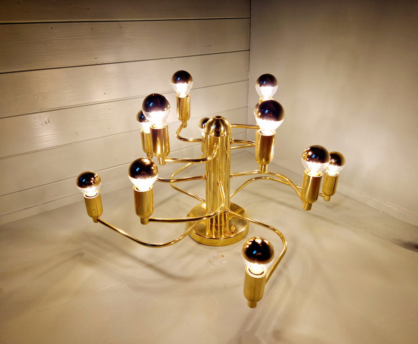 Large Vintage Brass Chandelier, 1970s for sale at Pamono