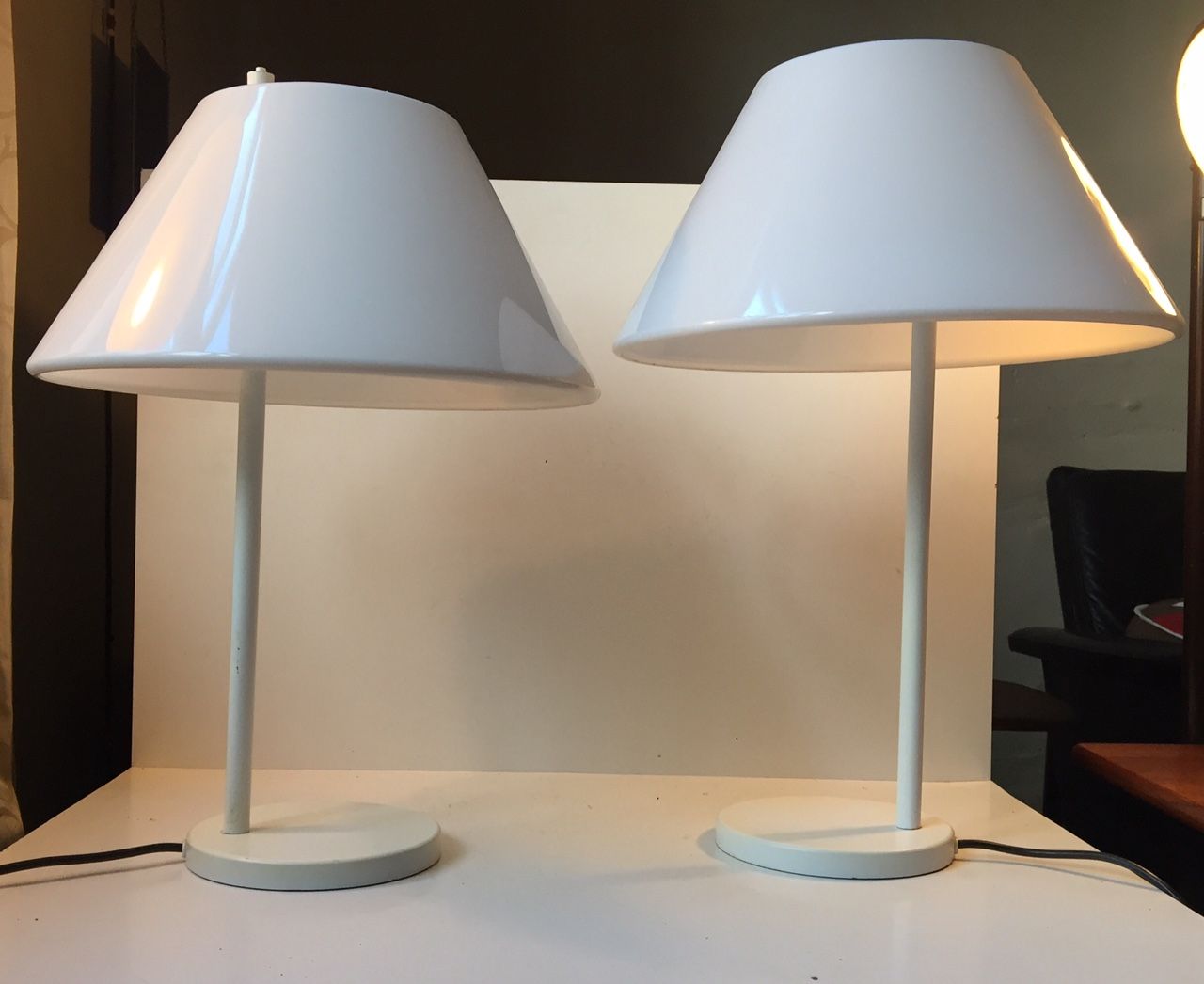 White Danish Minimalist Combi Table Lamps by Per Iversen for Louis ...