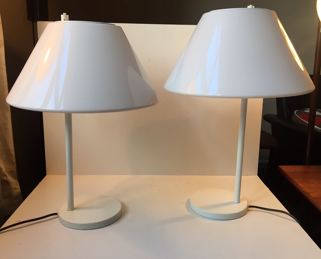 White Danish Minimalist Combi Table Lamps by Per Iversen for Louis ...