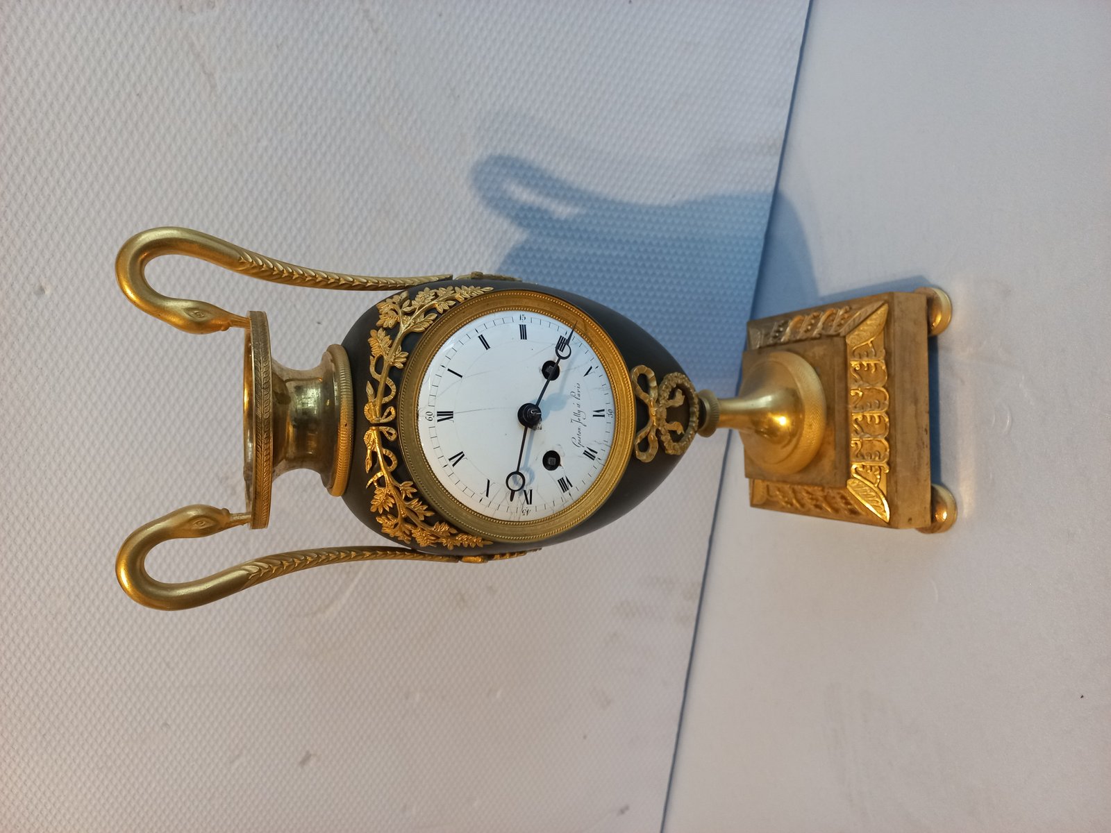 Napoleonic Empire Vase Clock for sale at Pamono