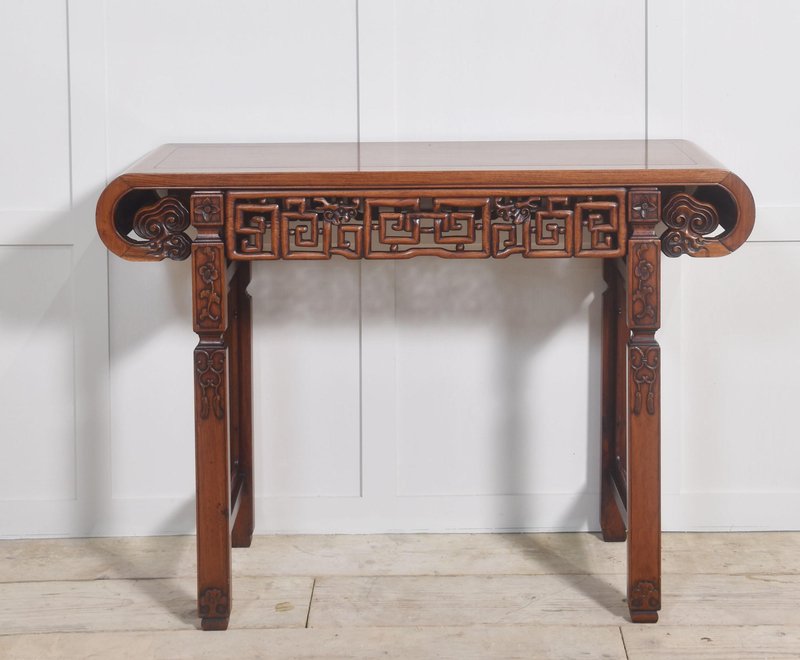 Chinese Altar Table, 1890s for sale at Pamono