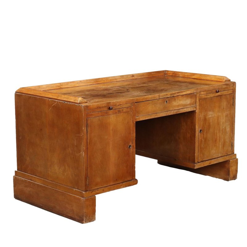 Vintage Writing Desk in Walnut, 1920s for sale at Pamono
