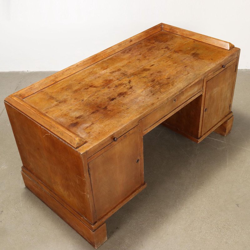 Vintage Writing Desk in Walnut, 1920s for sale at Pamono