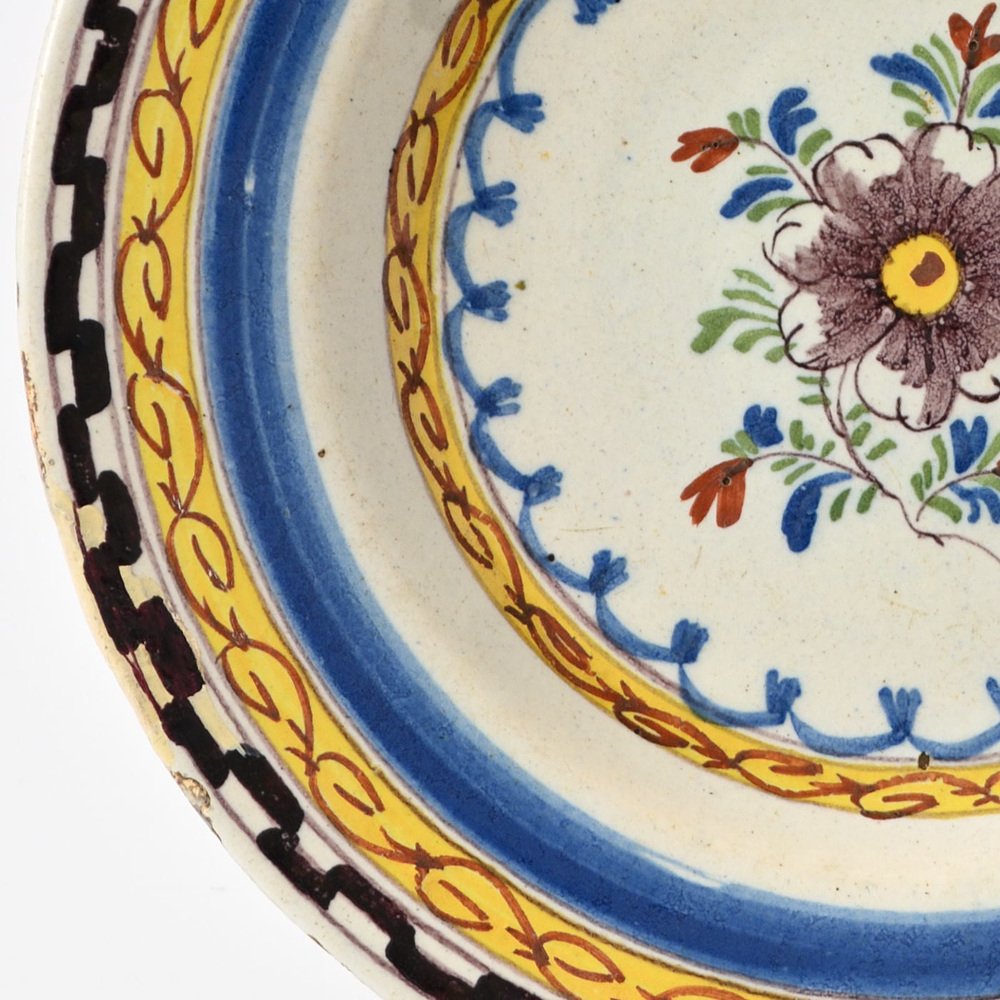 Dutch Polychromed Delftware Plate, 1800s for sale at Pamono