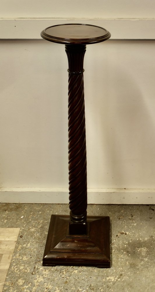 19th Century Carved Walnut Pedestal Torchere for sale at Pamono