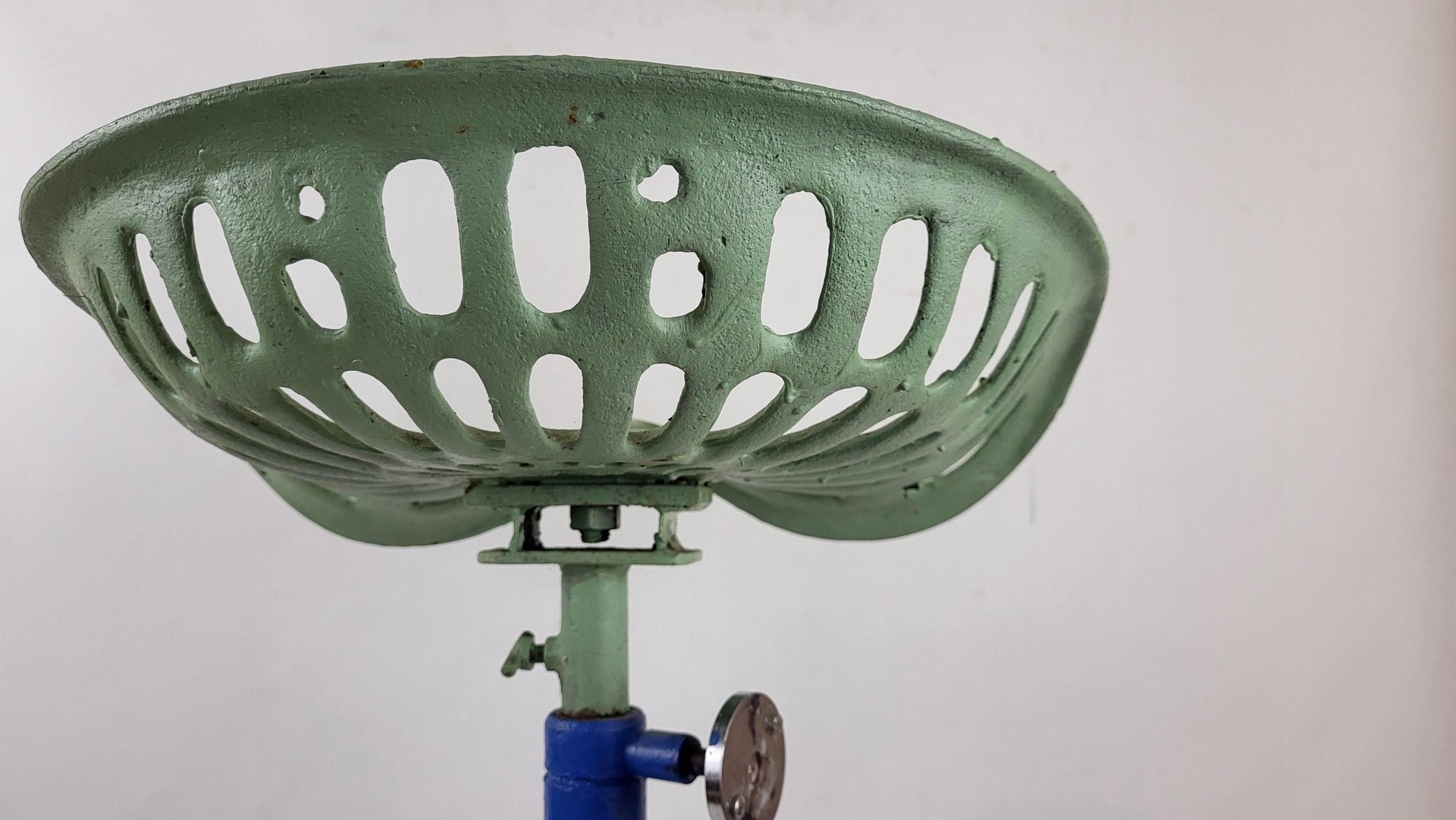 High Cast Iron Tractor Stool, 1950s for sale at Pamono