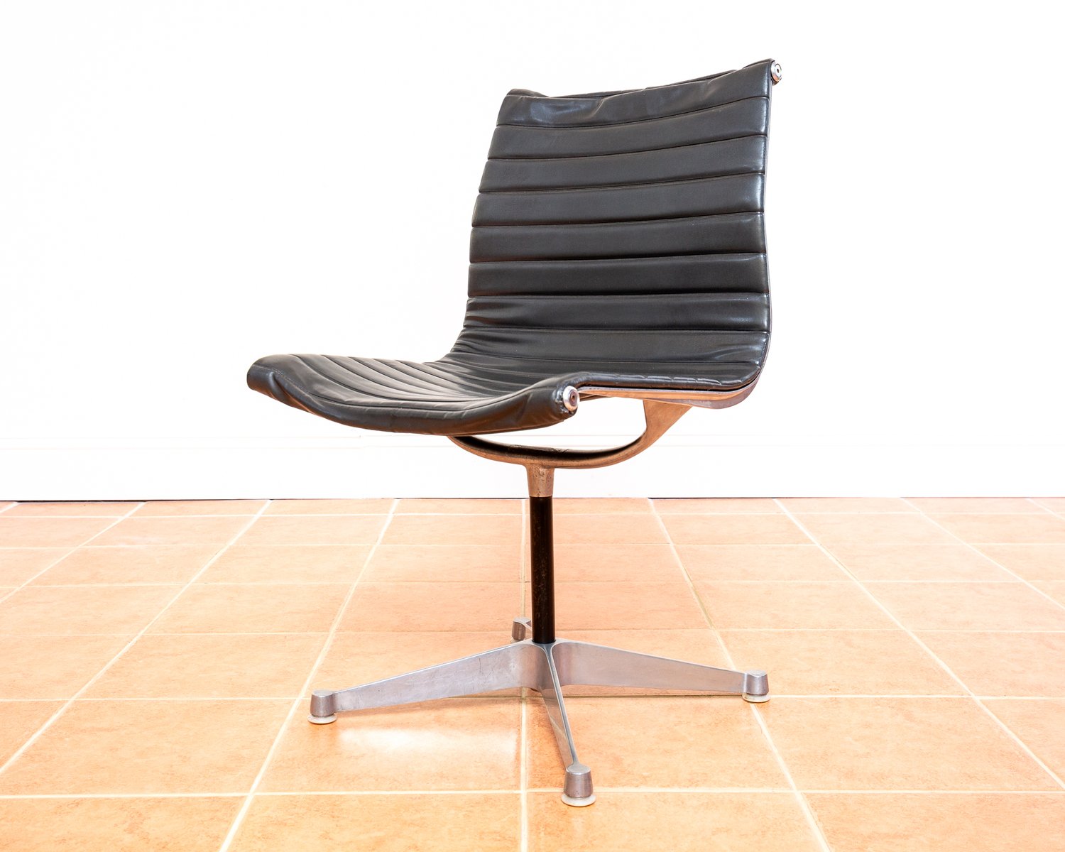 Early Mid-Century Low Back Chair by Charles and Ray Eames for Herman ...