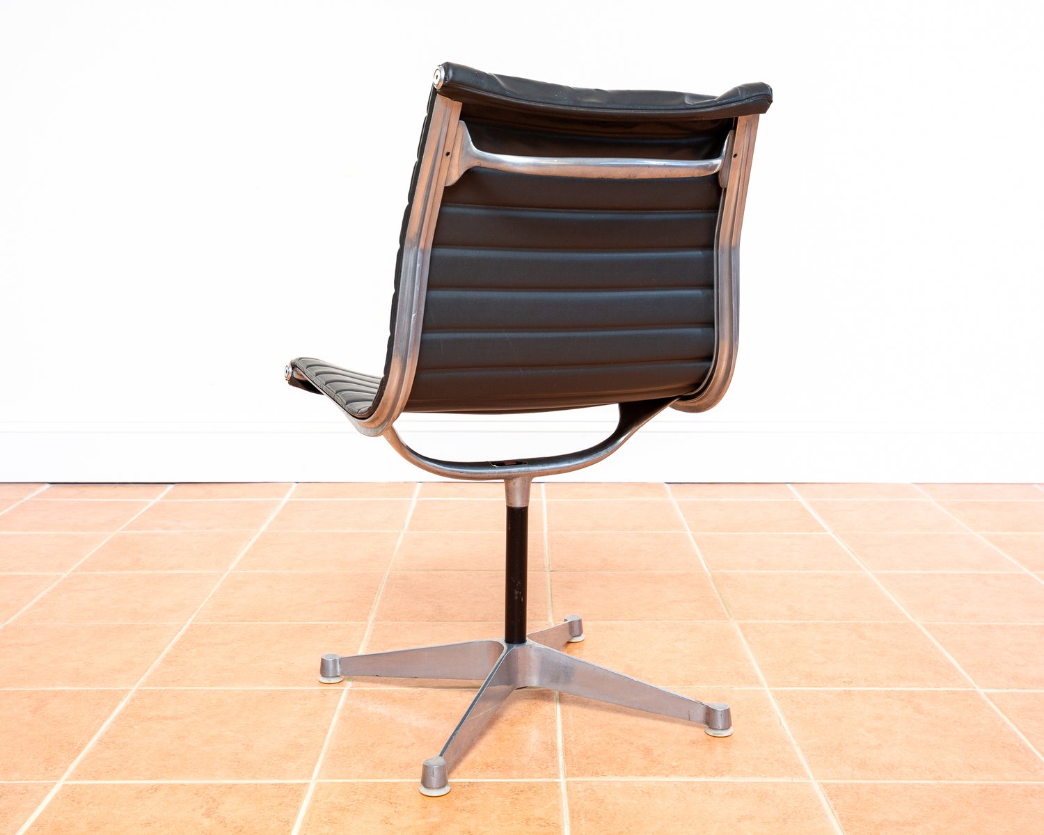 Early Mid-Century Low Back Chair by Charles and Ray Eames for Herman ...